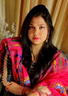 Photo Gallery Visible to